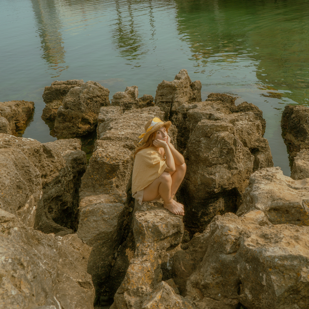 The Important Differences Between Hemp and Weed – MONQ